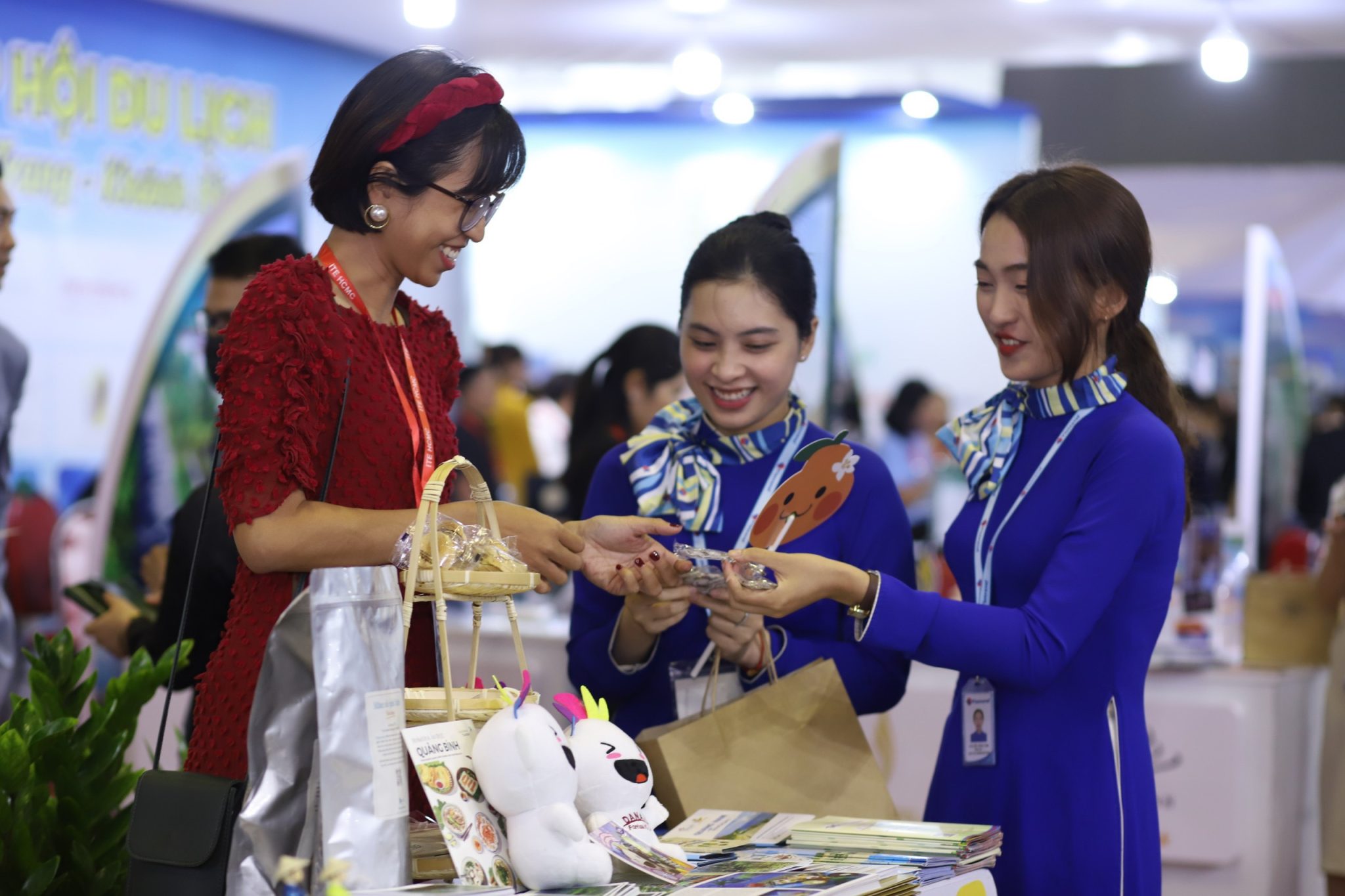 Năm địa phương “Miền di sản diệu kỳ” tham gia hội chợ du lịch ITE-HCM ...