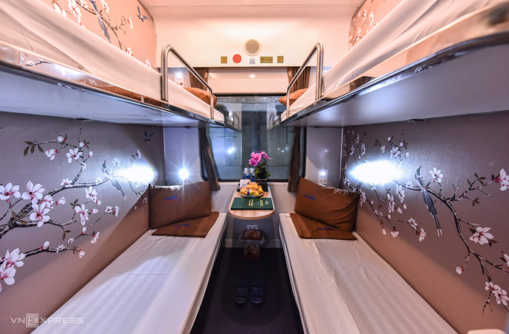 High Quality Train (SE19/20) Hanoi – Da Nang - Danang Fantasticity - Da ...