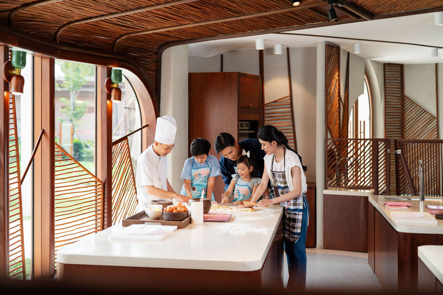 Talk with Jimmy Lopez – General Manager of New World properties in ...