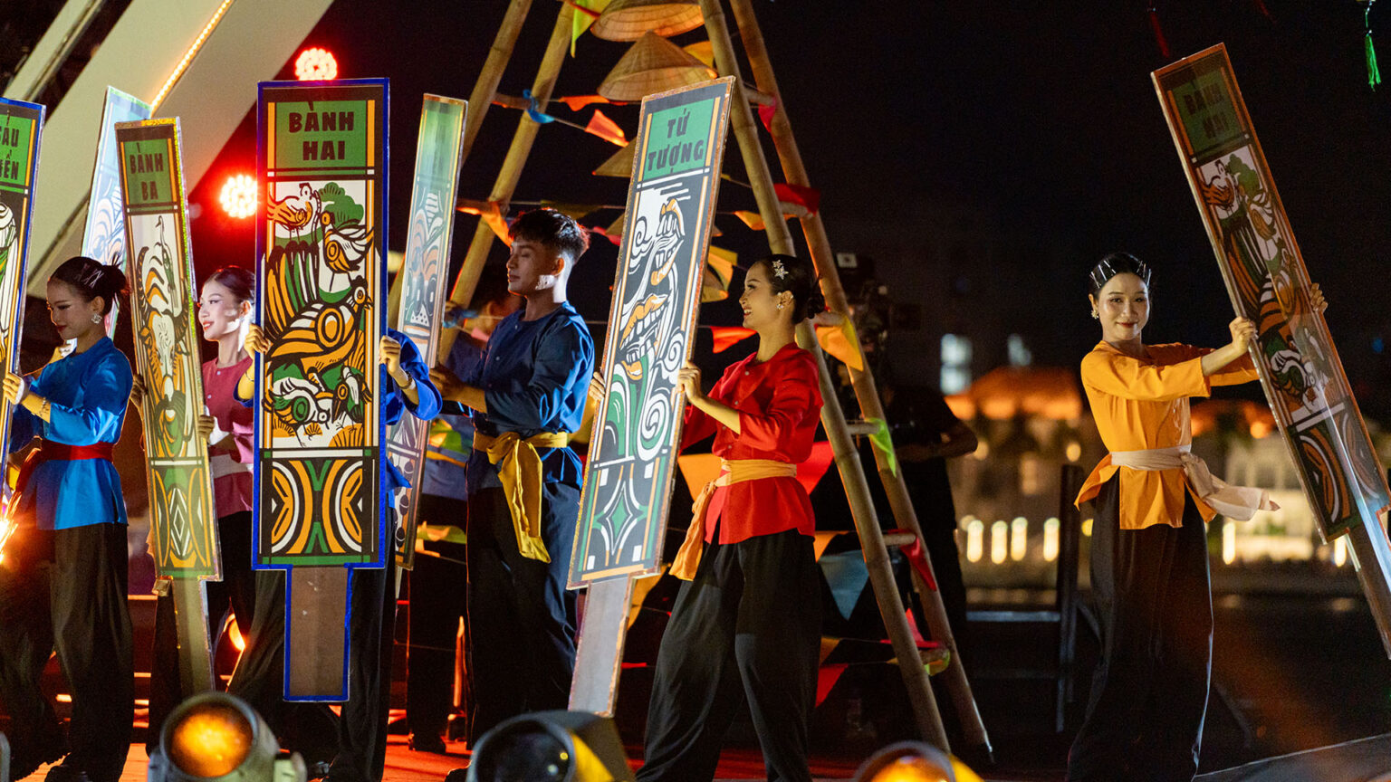 The Art of Bài Chòi in Central Vietnam - Danang Fantasticity - Da Nang ...