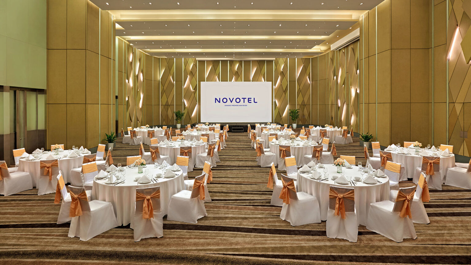 Celebrate a fulfilling year with the Year End Party 2025 at Novotel ...