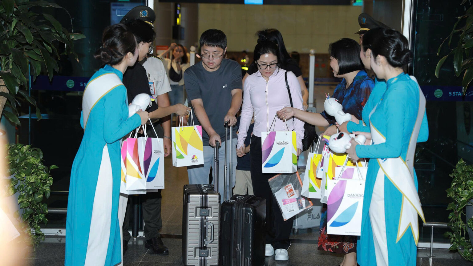Da Nang welcomes the return of China Southern Airlines with the ...