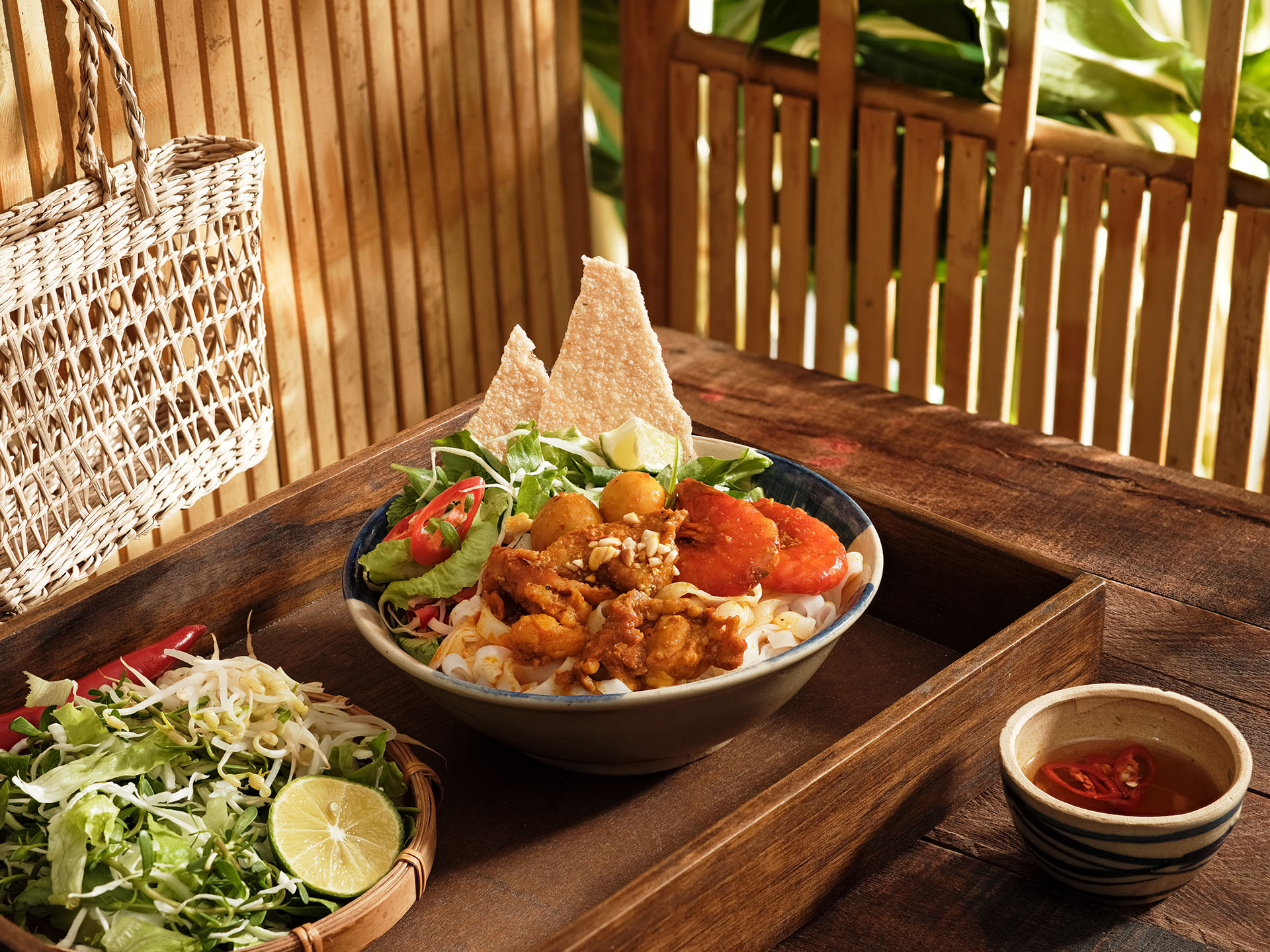 Mi Quang and Cao Lau named among the Top 100 best noodle dishes in the ...