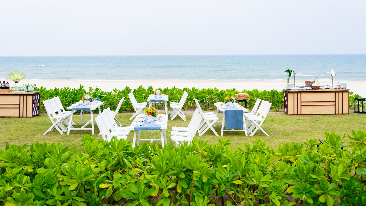 Sự Kiện Hoàn Hảo Bên Bờ Biển Tại Hyatt Regency Danang Resort and Spa ...