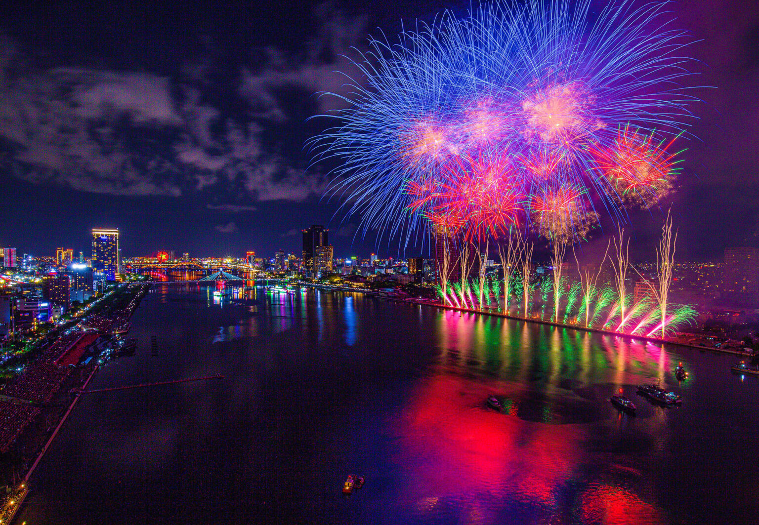 DIFF 2026 Opening Night: Capturing the Brilliance of the Han River ...
