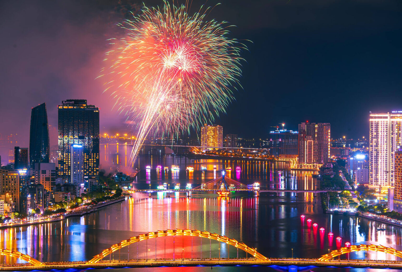 DIFF 2026 Opening Night: Capturing the Brilliance of the Han River - 岘港 ...